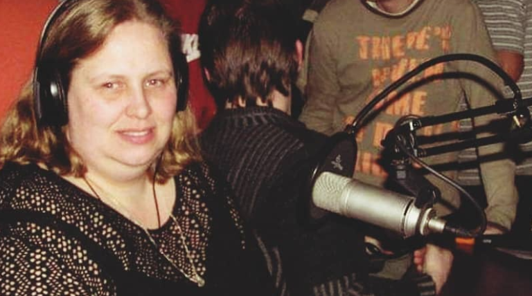 Blad 738: SRV, Taalstrijd, Elly & Ferry – RadioVisie